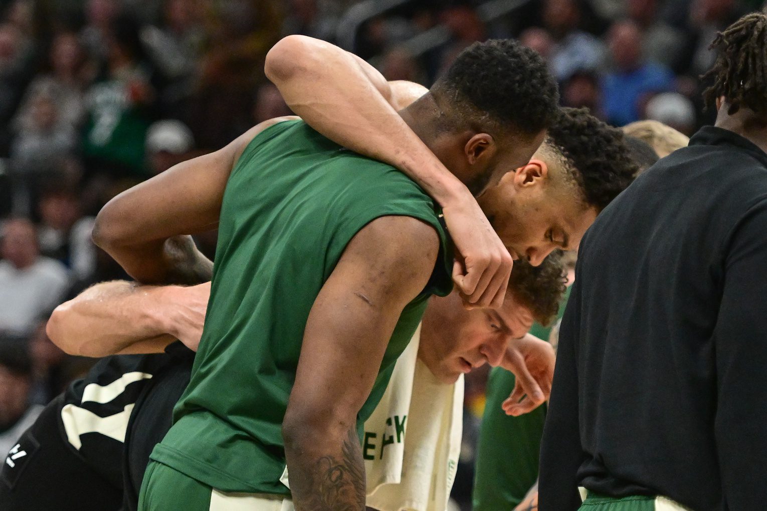 Milwaukee Bucks: Giannis Antetokounmpo' Achilles Gets 1 Crucial MRI ...